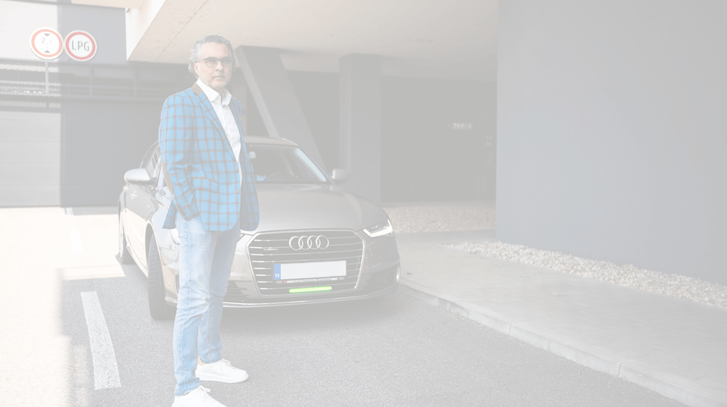 About frontbrake light - FRONT BRAKE LIGHT - Official site